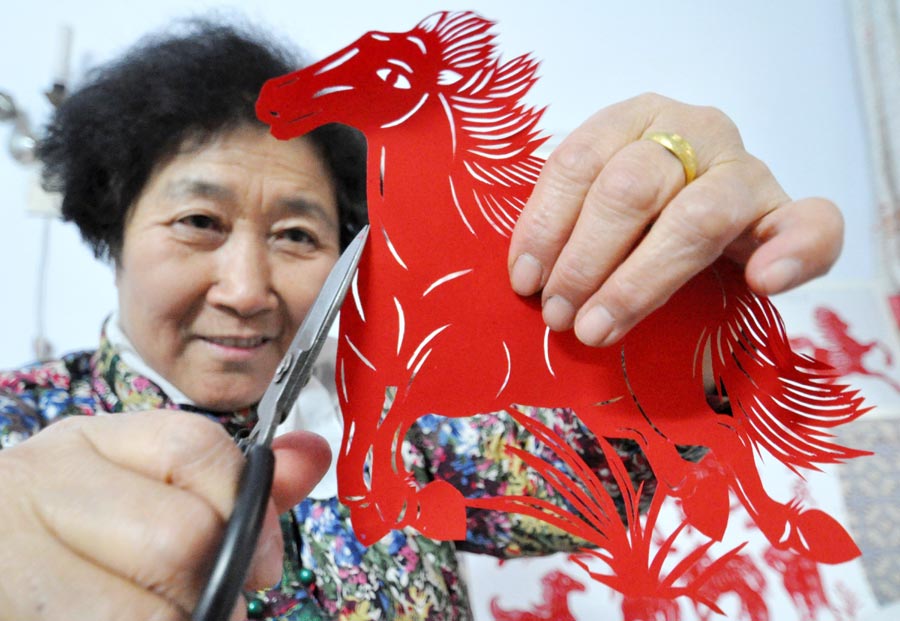 Paper cutting: Year of the Horse- China.org.cn