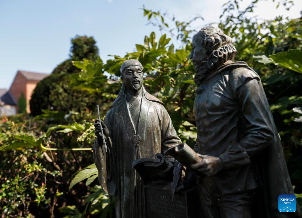 Chinese elements add 'international' character to Shakespeare's ...