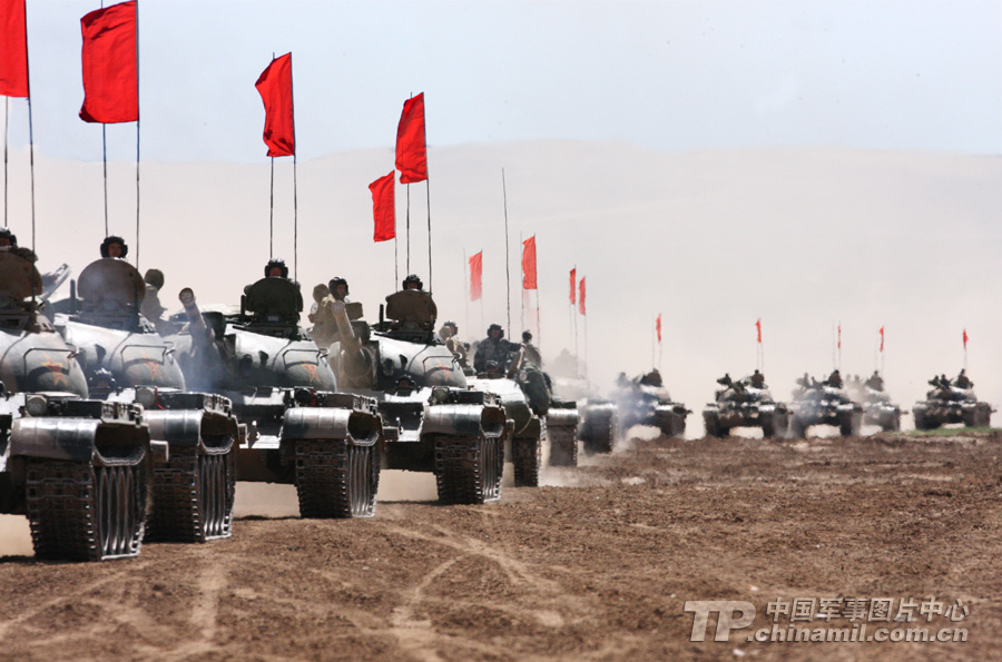 Chine : le plus grand terrain d'entraînement militaire