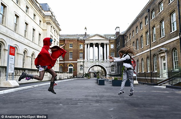 Hadouken-ing, le nouveau phénomène de mode