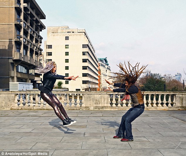 Hadouken-ing, le nouveau phénomène de mode