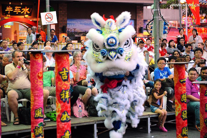 Singapour organise un concours de danse du lion
