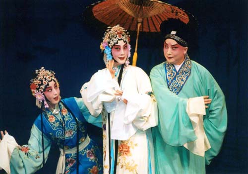 China - german.china.org.cn - Schüler lernen Peking-Oper in der Schule