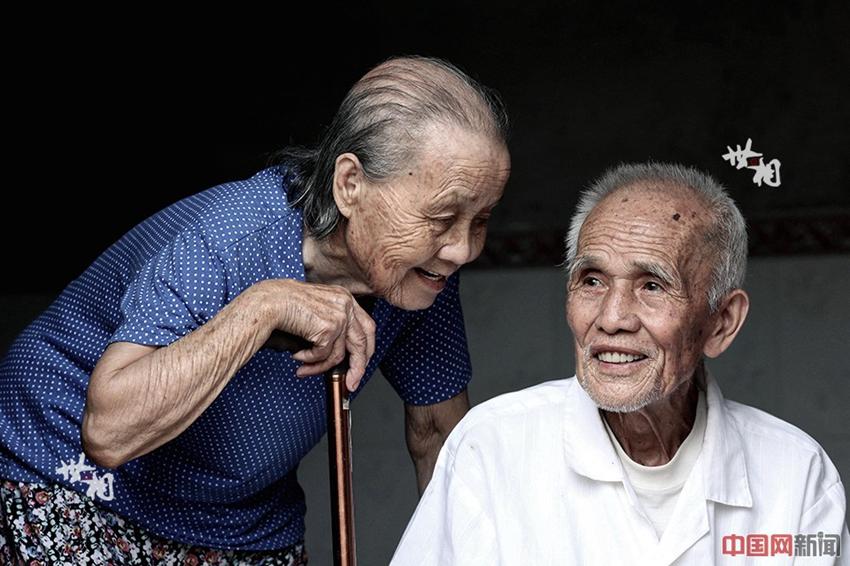 China - german.china.org.cn - Liebesgeschichten von Veteranen im ...