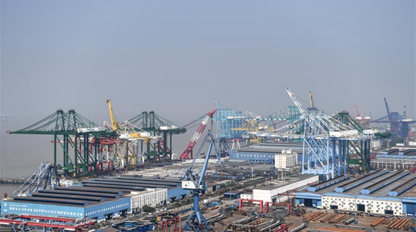 Корпорация ZPMC 19 лет подряд занимает первое место на мировом рынке ...