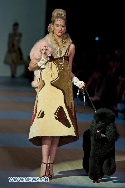 Celebran la Semana de la Moda de Toronto--Otoño 2011_Spanish.china.org ...