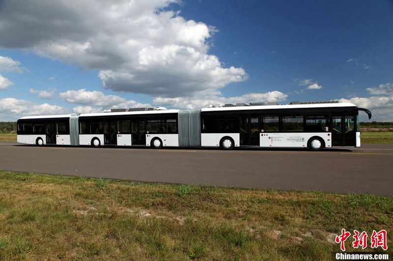 El autobús más grande del mundo_Spanish.china.org.cn_中国最权威的西班牙语新闻网站