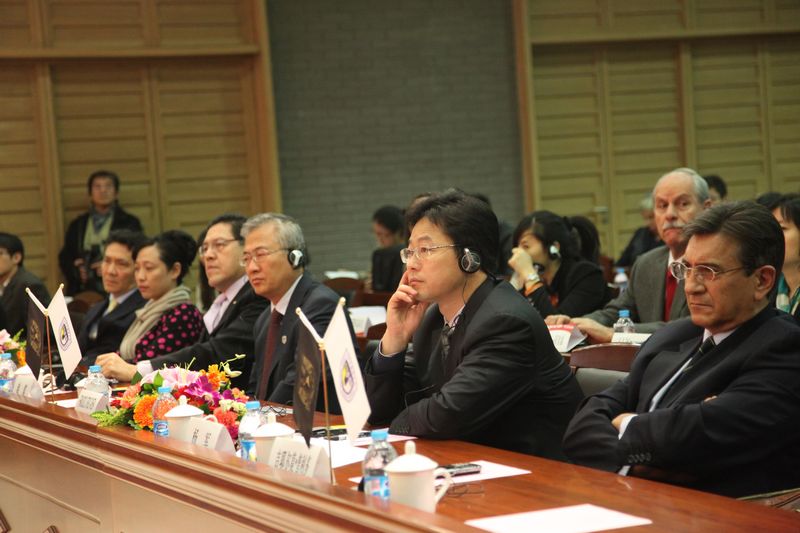 BFSU y UNAM establecen el mayor centro de estudios mexicanos de Asia ...