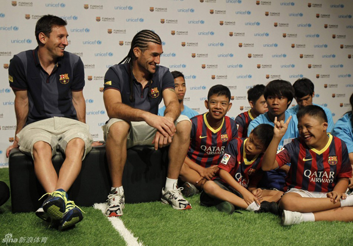 Messi,Pinto y Neymar, con los niños discapacitados en Tailandia_Spanish ...