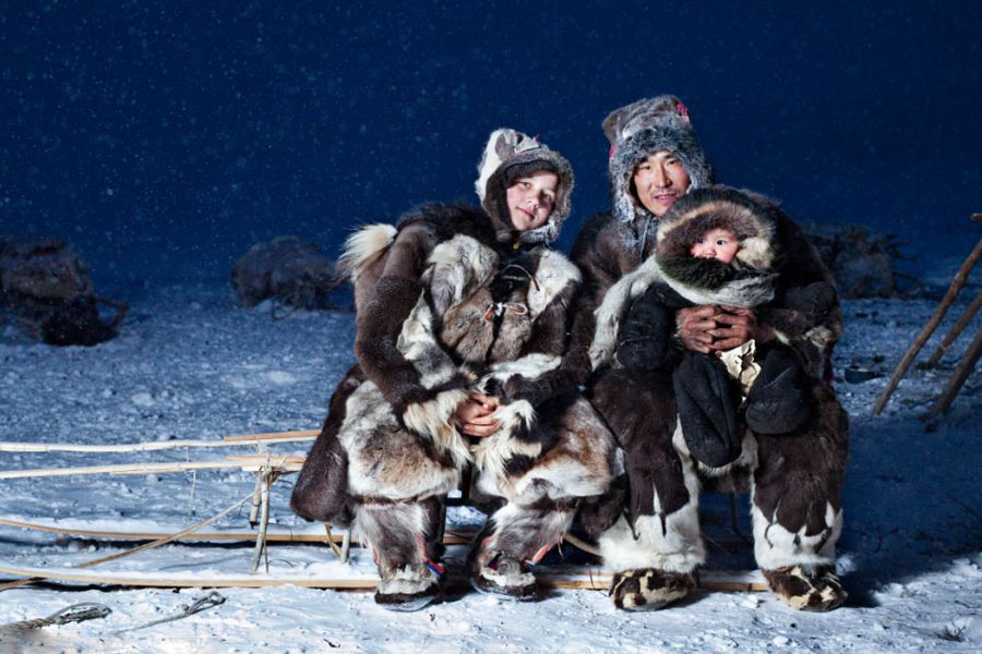 Fotógrafa registra con su cámara la vida de las nómadas al borde del ...