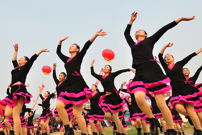 Enciclopedia de la cultura china: Bailes de acondicionamiento al aire ...