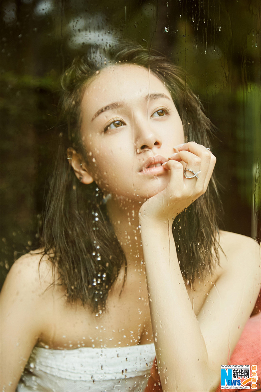 Nuevas fotos de actriz Cheng Yanqiu_Spanish.china.org.cn_中国最权威的西班牙语新闻网站