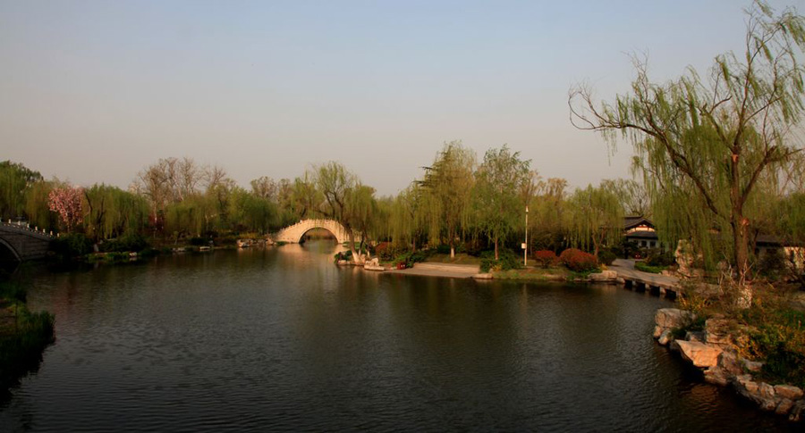Spring in China: Daming Lake Park | China Reise, China Rundreisen