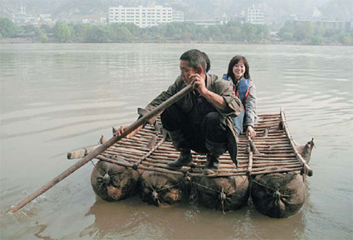 Floating on sheepskin - China.org.cn