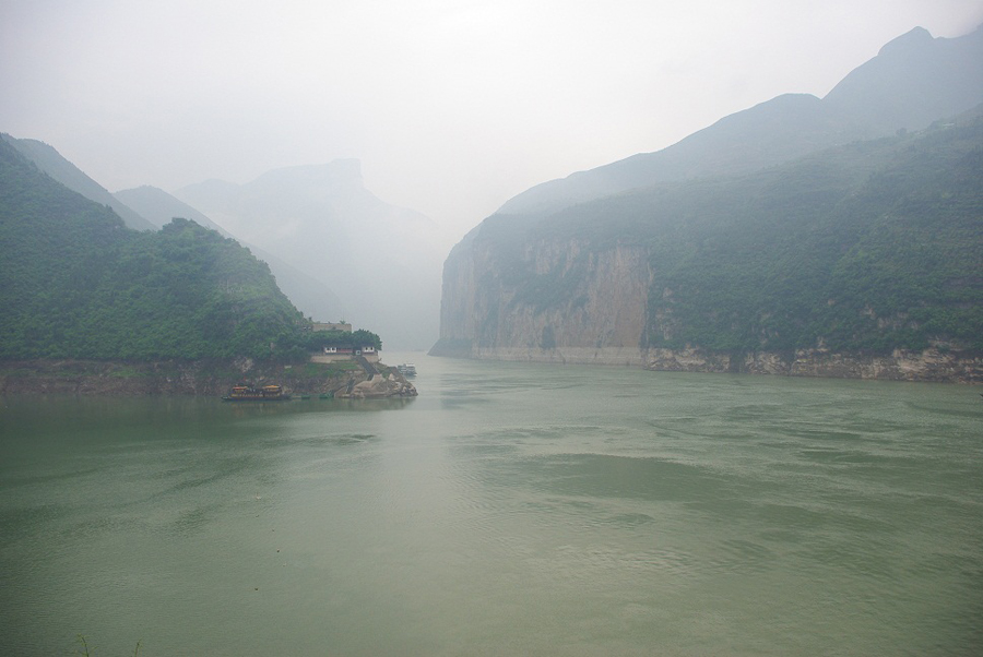 english news 英语新闻-Beautiful scenery of Three Gorges