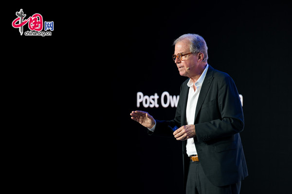 Nicholas Negroponte talks digital tech in Beijing- China.org.cn