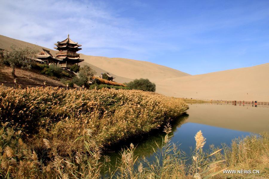 Scenery of Yueya Spring in NW China - China.org.cn