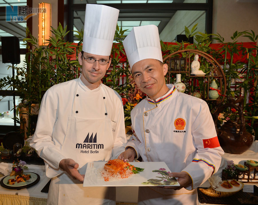 Sichuan elements shine at 'Experience China' event in Berlin - China.org.cn