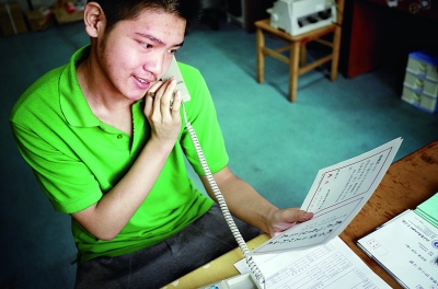 Yang Bo: 27 years of devotion to non-profit education - China.org.cn