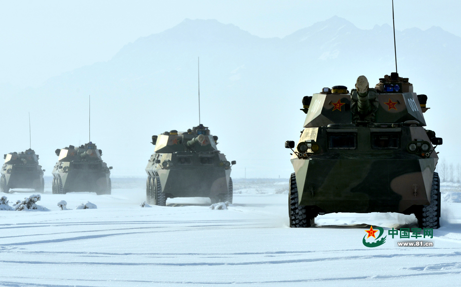 PLA soldiers receive winter trainings- China.org.cn
