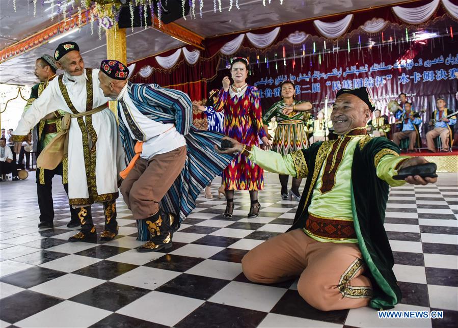 Traditional Muqam contest held in Xinjiang- China.org.cn