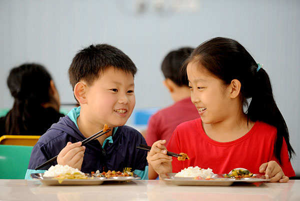 Ministry: Poor students getting better nutrition- China.org.cn