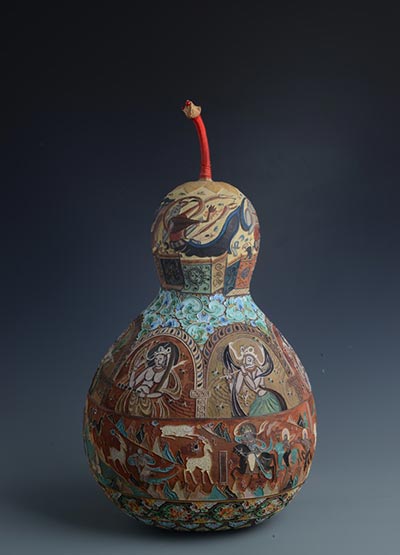 Exhibition showcases ancient art carved on gourds - China.org.cn