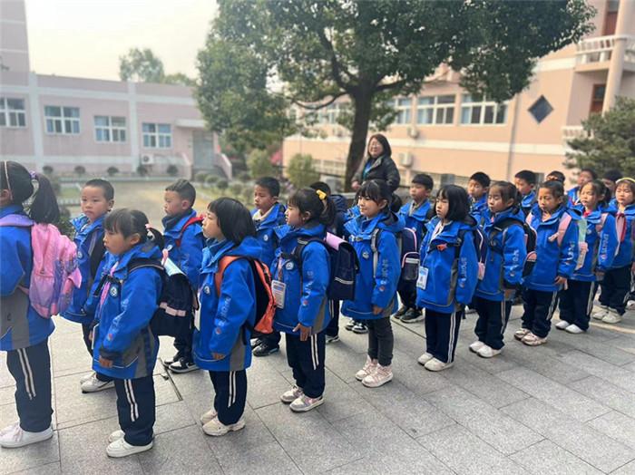 宁国市津河学校：路队比赛展风采 争做新时代好少年_中国网