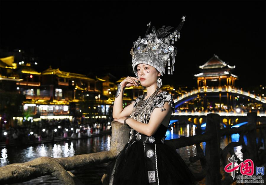 Hunan : le service de photographie en costumes ethniques attire de ...