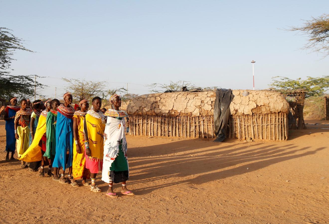 Mujeres abusadas en Kenia construyen una aldea donde no admiten hombres ...