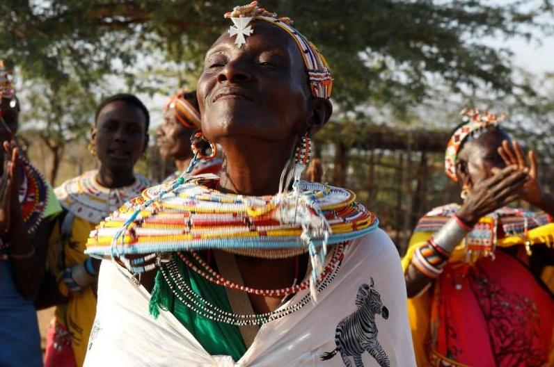 Mujeres abusadas en Kenia construyen una aldea donde no admiten hombres ...