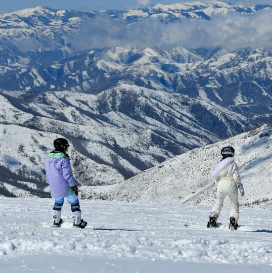 Xinjiang: Estación de esquí internacional de Koktokay atrae a los ...