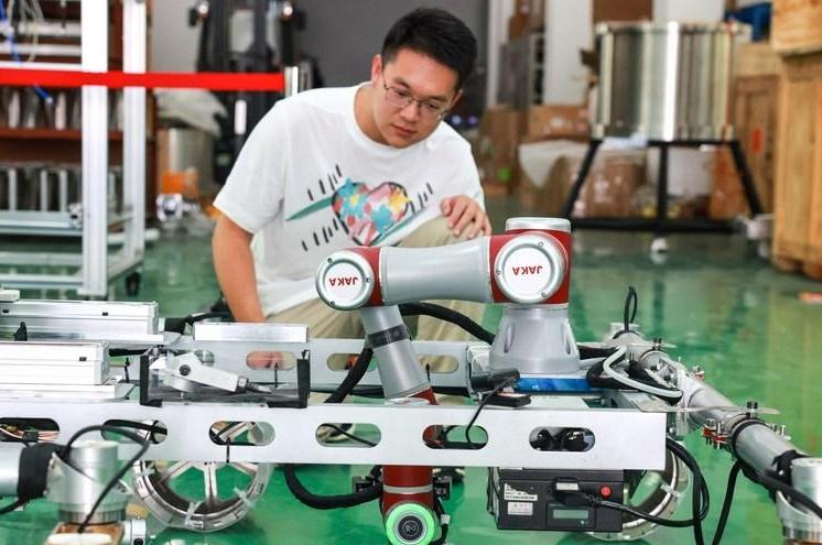 Crece de forma sostenida industria china de robots en primer semestre ...