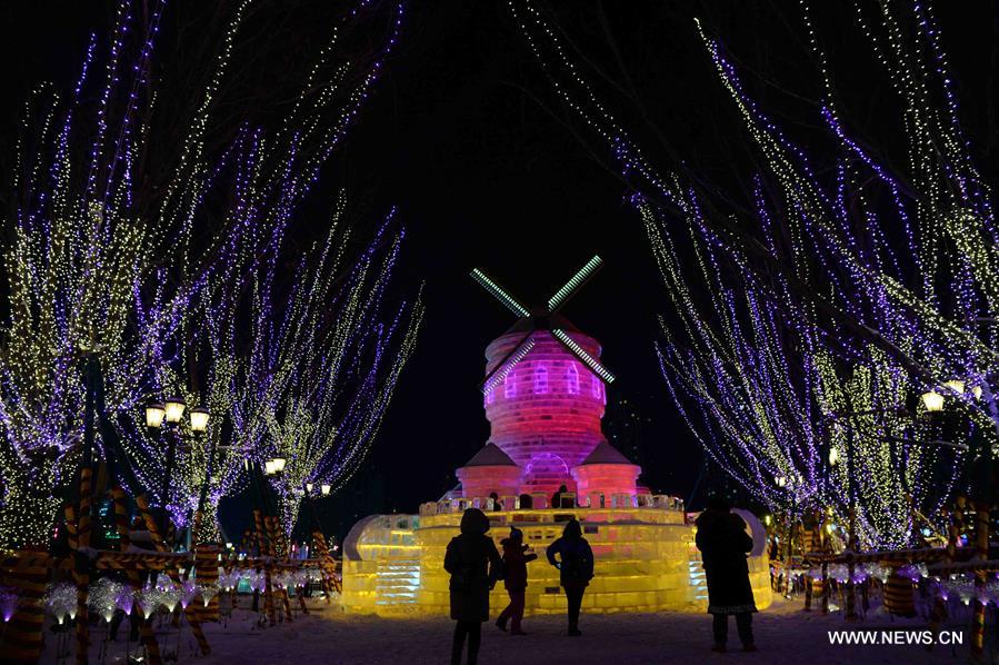 Icy Wonderland attracts tourists- China.org.cn
