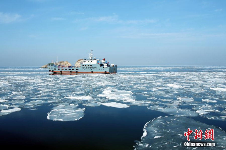 Sea ice covers Yellow Sea in Dalian- China.org.cn