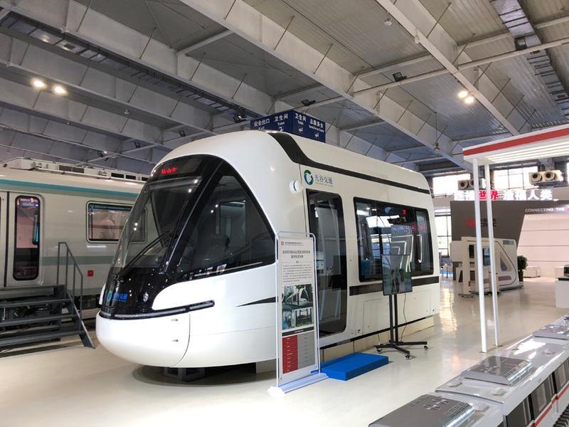 Carbon-fiber light rail train goes on display | english.scio.gov.cn