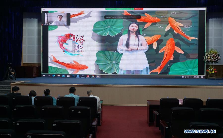 'Chinese Bridge' contest for secondary school students held in Hanoi ...