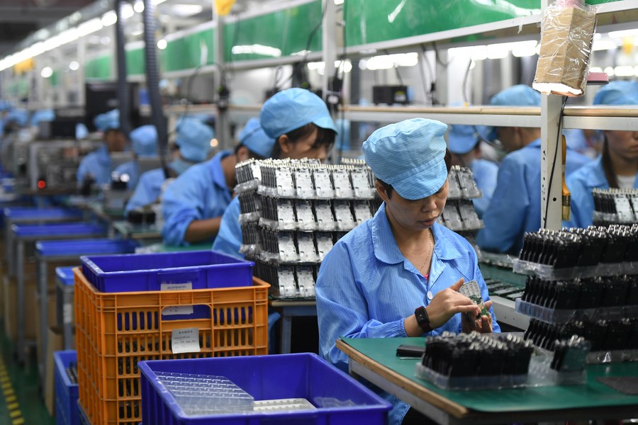 Electronic information manufacturing sector maintains fast expansion ...