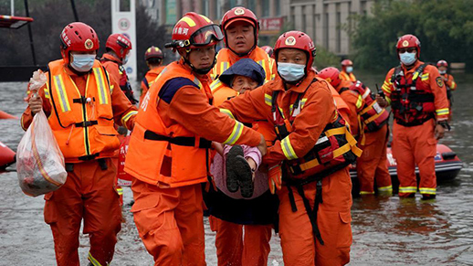 Rescue and drainage work in progress in Weihui City, Henan- China.org.cn
