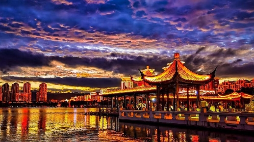 Night view in Mile, Yunnan- China.org.cn