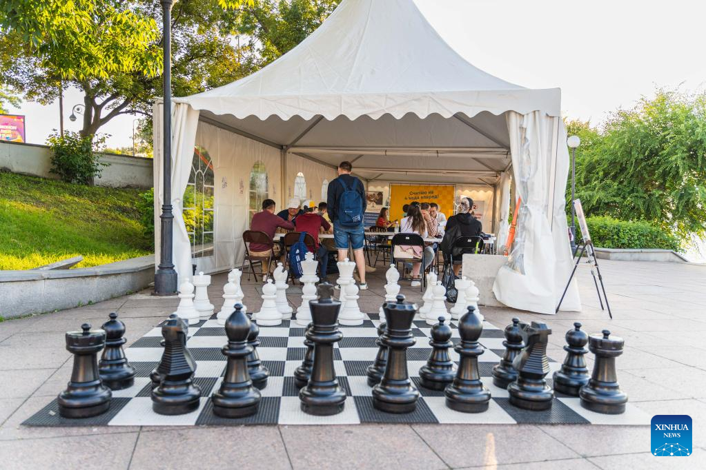 Chess tent set up in Russia's Vladivostok to promote chess culture ...