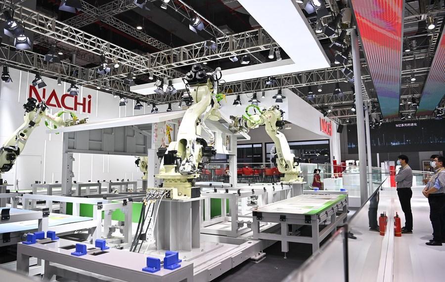 China to boost density of manufacturing robots - China.org.cn