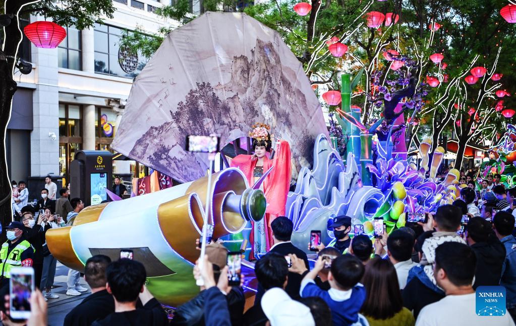 Datang Everbright City, tourist landmark of Xi'an, NW China- China.org.cn