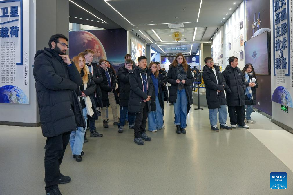 China's "Ice City" amazes foreign students with cultural, technological ...