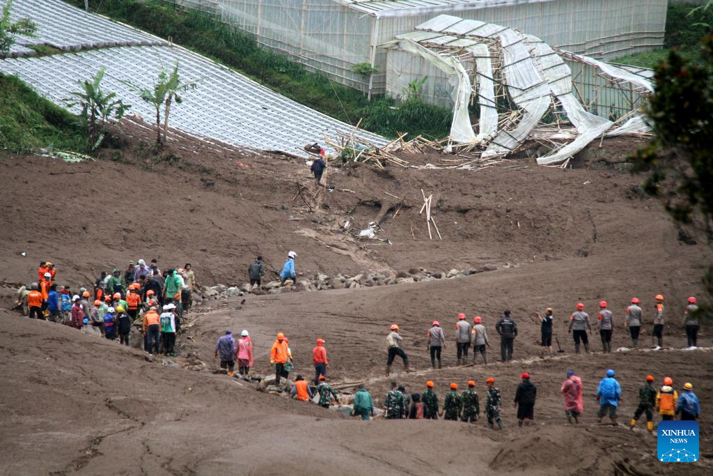 7 killed as landslide, flash floods hit Indonesia's West Java - China ...