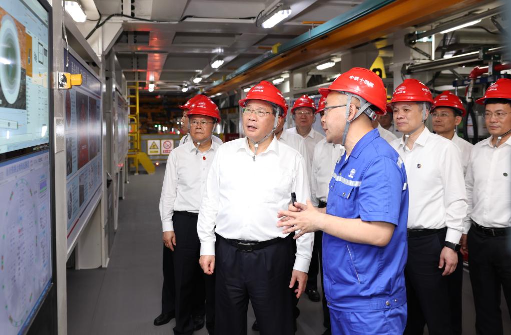Chinese premier stresses efforts to build distribution hubs for bulk ...