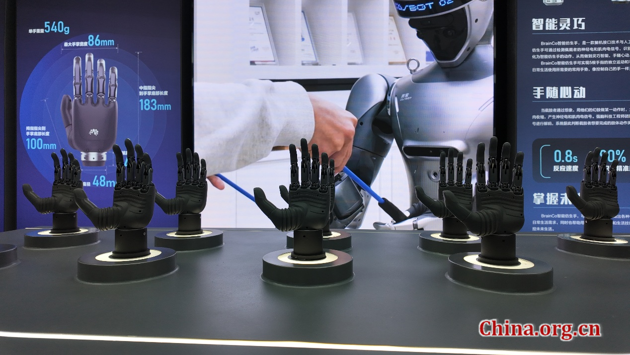 Chinese neurotech company helps users regain hand function - China.org.cn